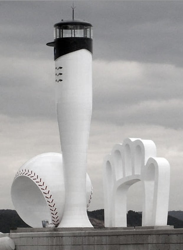 Is it still possible define it architecture? | 18 Misleading buildings ...