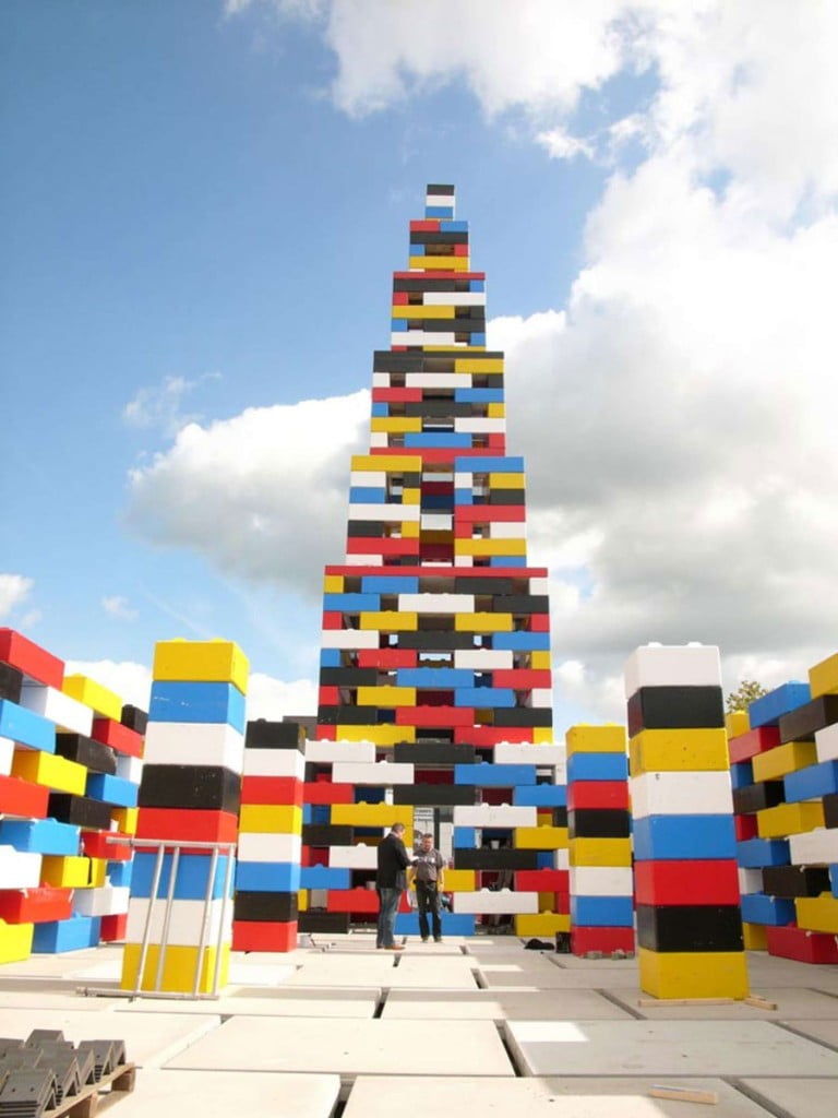 Weird Architecture: "Buildings" that move beyond Architecture ...