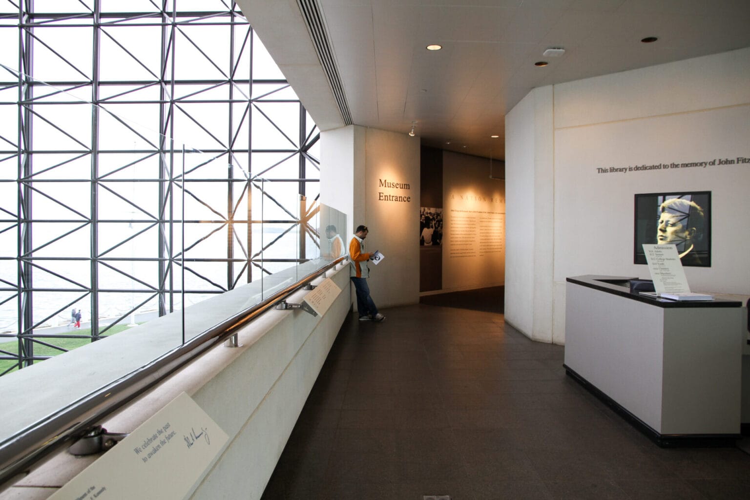 John F. Kennedy Presidential Library in Boston, Ieoh Ming Pei Studio ...