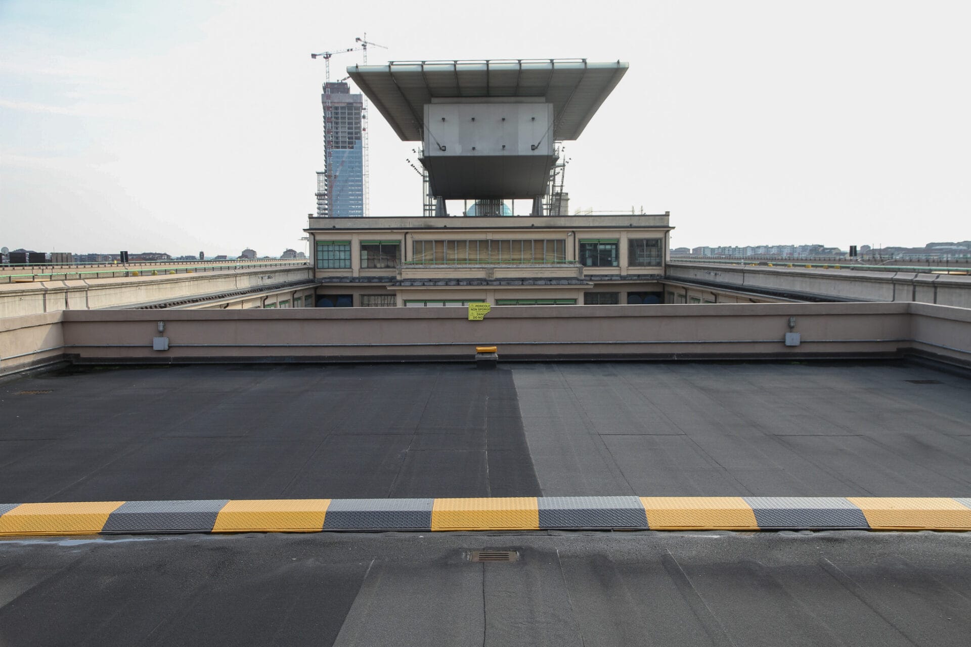 Lingotto Building in Turin, Giacomo Matté-Trucco | Archiobjects