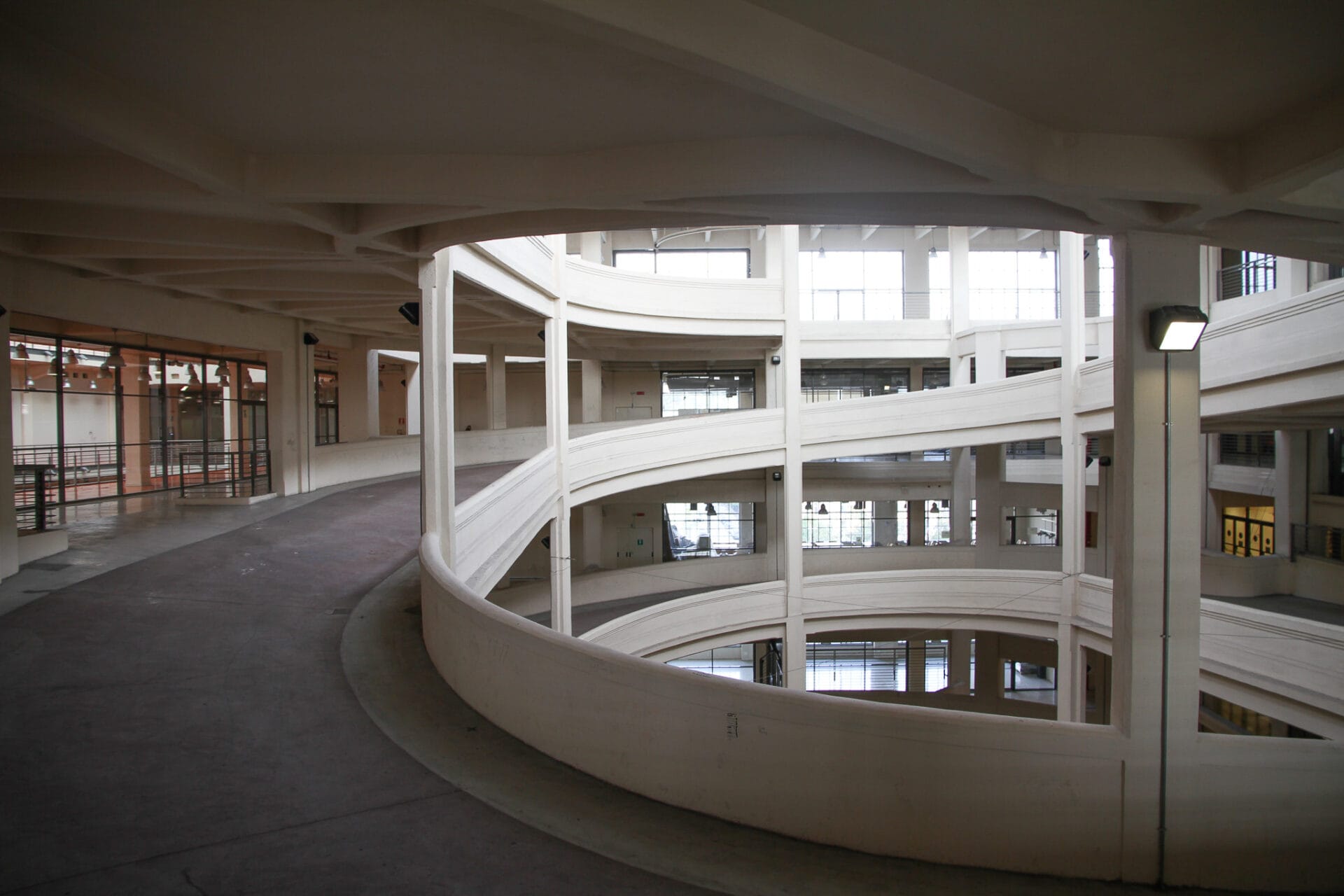 Lingotto Building in Turin, Giacomo Matté-Trucco | Archiobjects